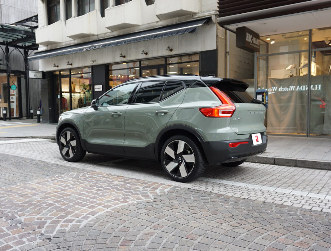 【テスト】最新ボルボ一気乗り！VOLVO XC40、C40のBEVモデル モーター1つ100万円の価値はあるのか？ - AUTO BILD ...